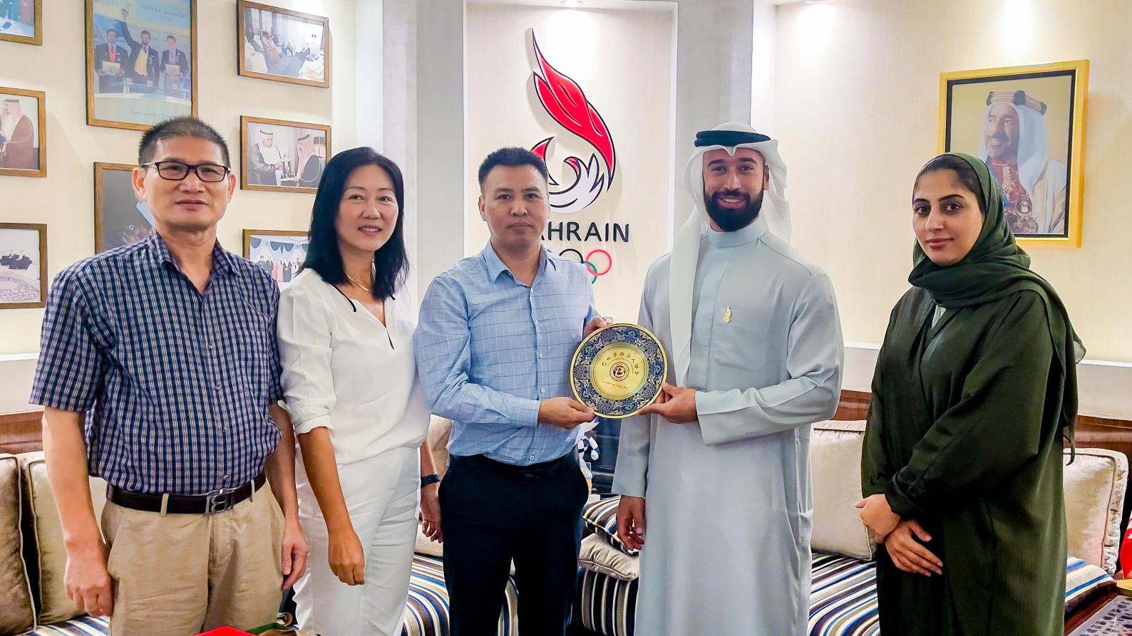 Al-Kooheji receives representatives of the Chinese Federation in the Kingdom of Bahrain ...